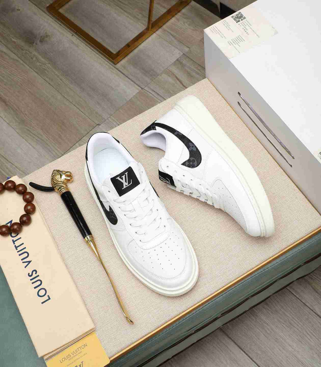 Louis Vuitton LV Logo Low-Top Sneakers White/Black – Vault Society